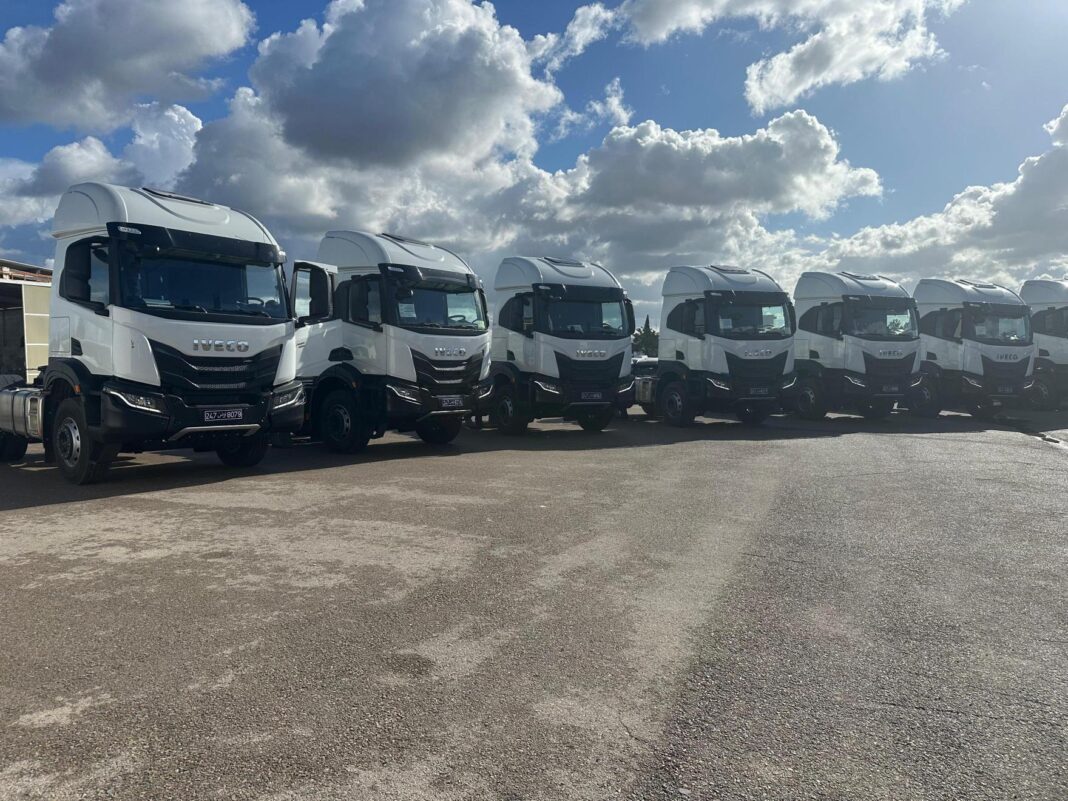 IVECO and Ital Car SA deliver 12 IVECO S-Way | Global Supply Chain